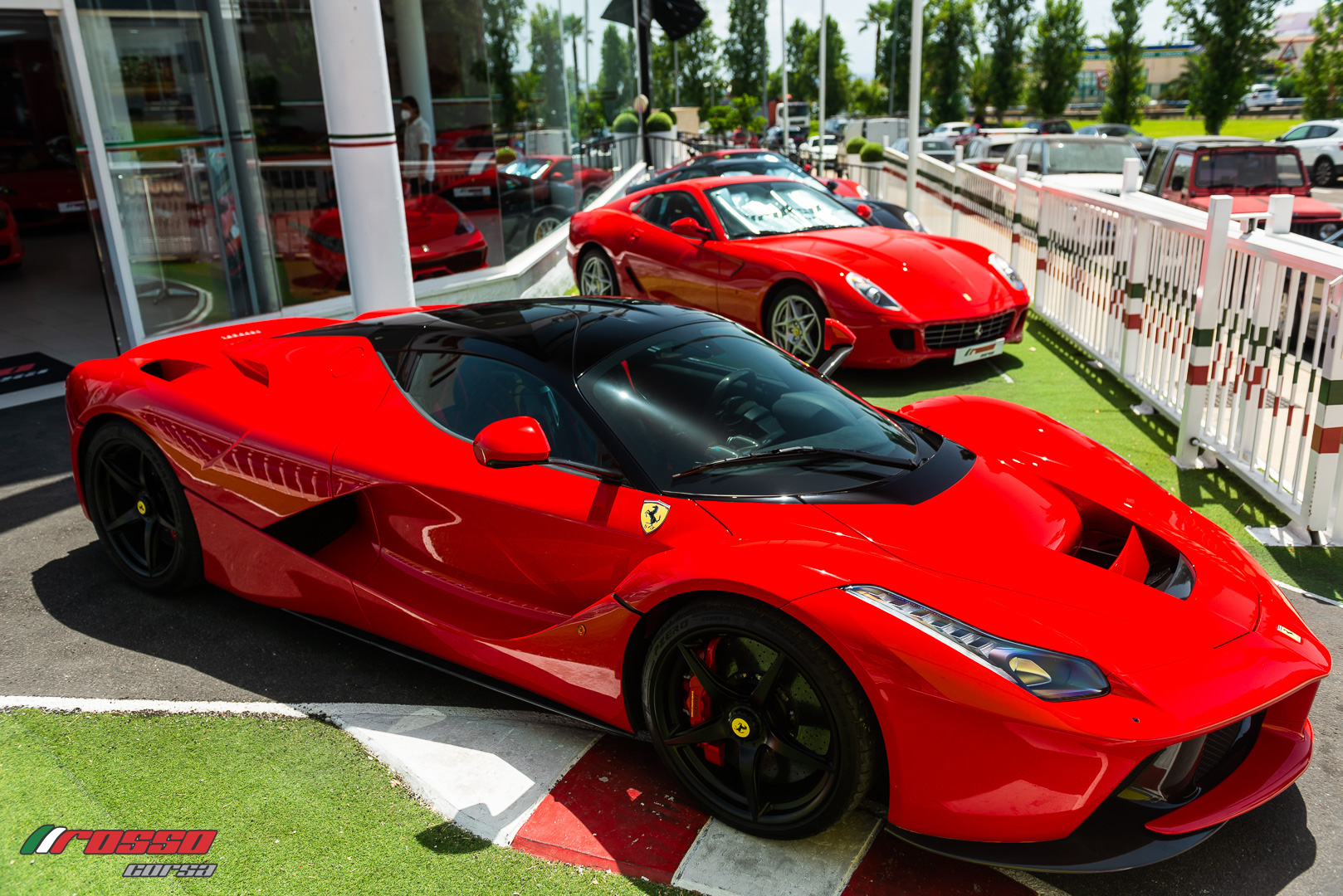 Ferrari LaFerrari – Rosso Corsa